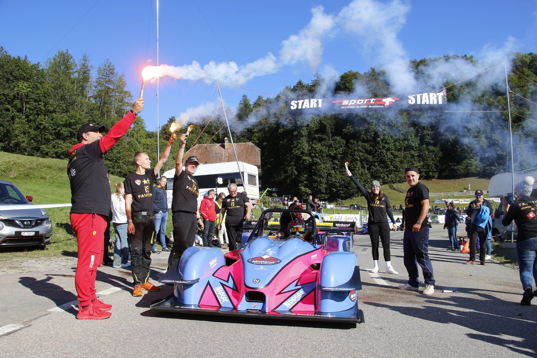Les Paccots: Sawatzki Tourenwagen-Meister, Chariatte Berg-Pokal-Sieger ...